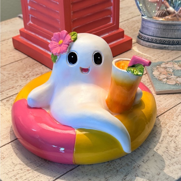 Holiday | New Summerween A Charming Ghost Figurine Enjoying A Summer ...